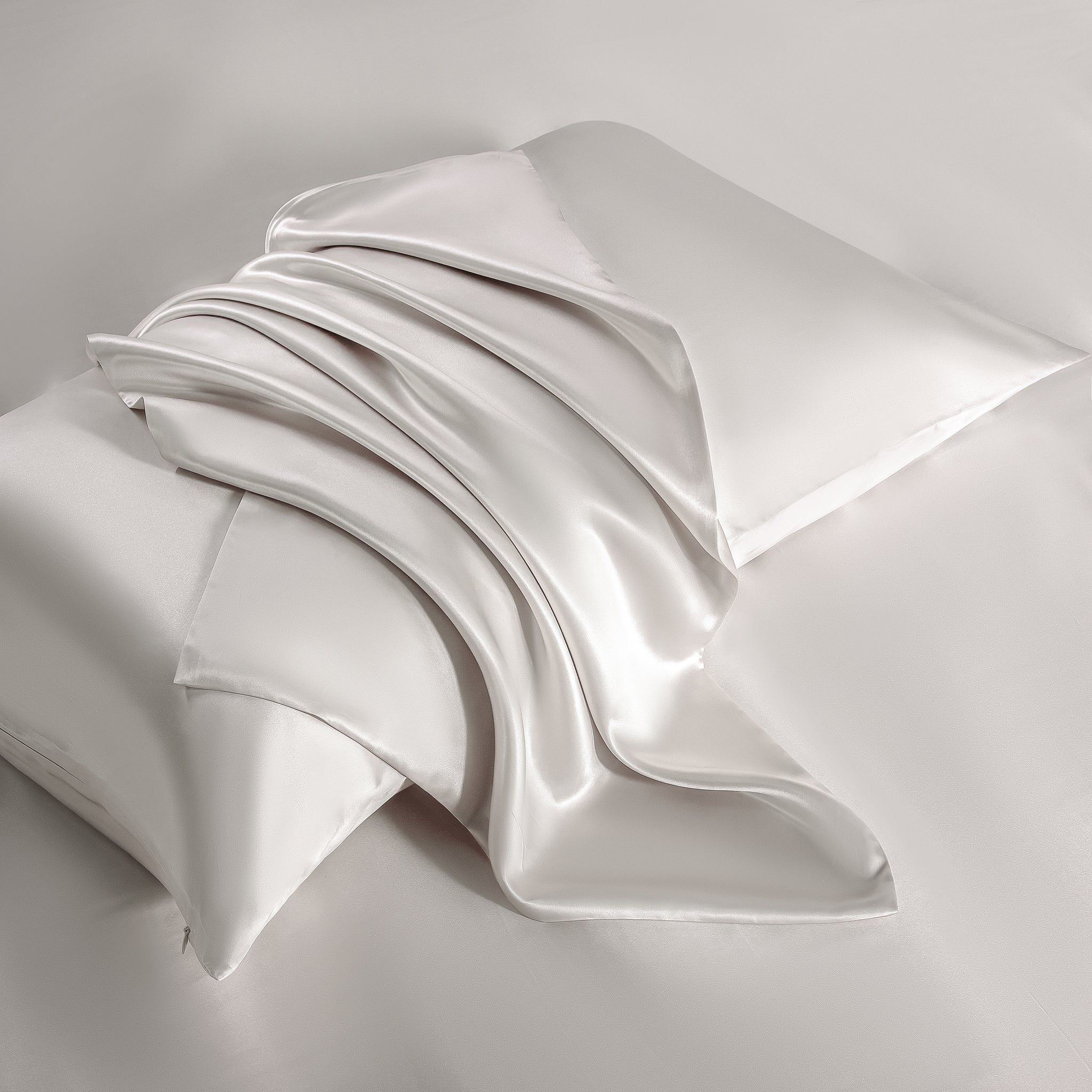 Discover Our Best Silk Sleep Set - New Arrival at The Silk Space